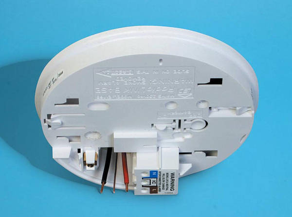 Radio Link Base for Series 140/160 Smoke Alarms